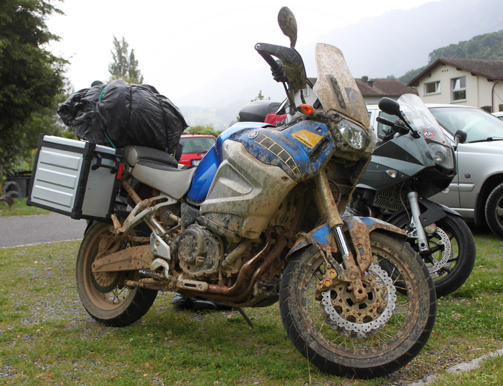 The Super Tenere is an brilliant motorcycle that can take it all - MotoGeo